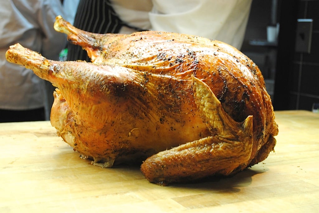 How Do Pringles Thanksgiving-themed Roasted Turkey Flavor Taste?