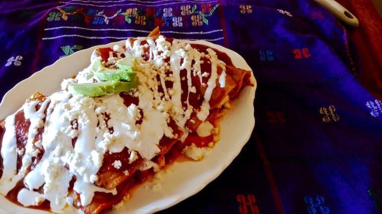 The Difference Between Tex-Mex vs Mexican Food