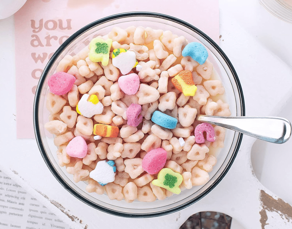 11 Cute Kitchen Decor Items For Your First College Kitchen