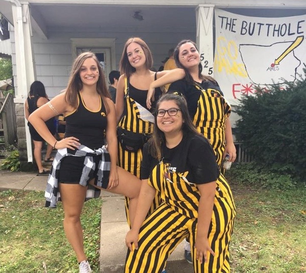 How To Tailgate the Hawkeye Way at University of Iowa