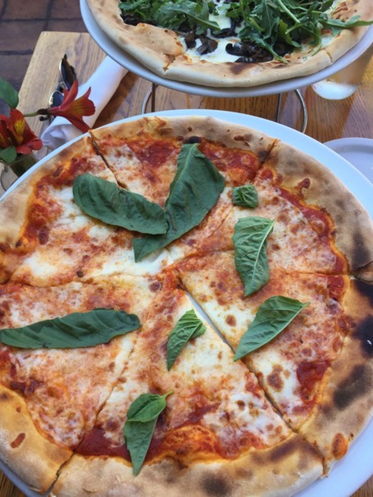 The Hooked App Shows You the Best Food Deals in Your Area