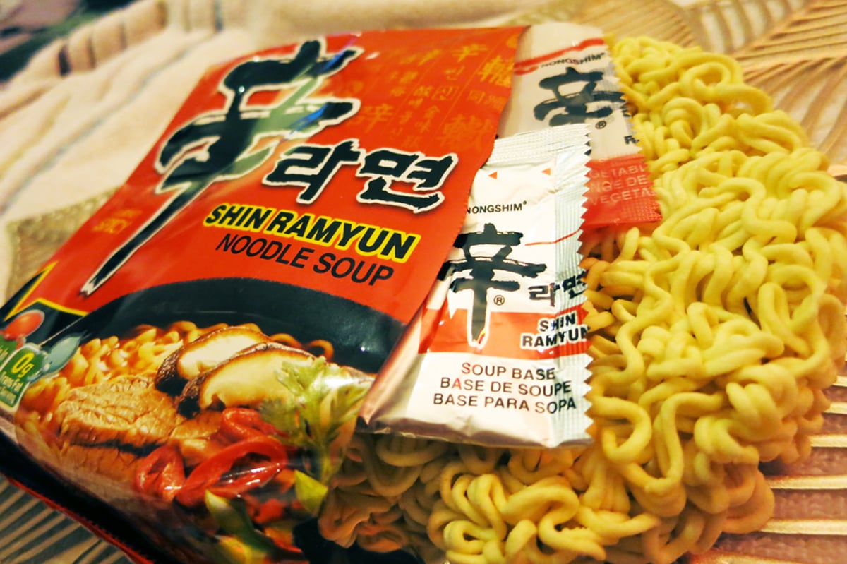 5 Super Easy Ways to Make Your Instant Ramen Deluxe