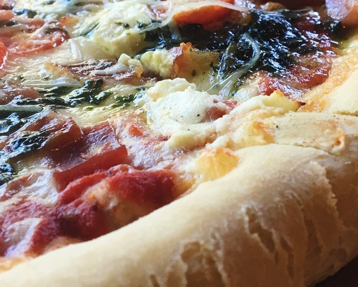 4 Reasons Pandora's Pies Should Be Your Pizza Joint of Choice