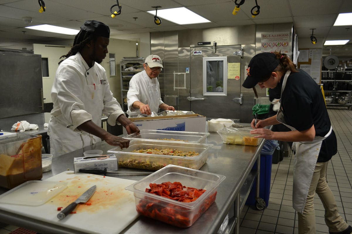 Five College Cafeteria Foods I Never Thought I’d Actually Miss