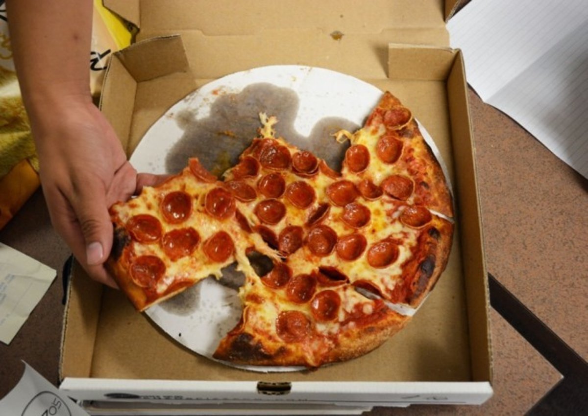 How Long Is My Leftover Pizza Safe to Eat?