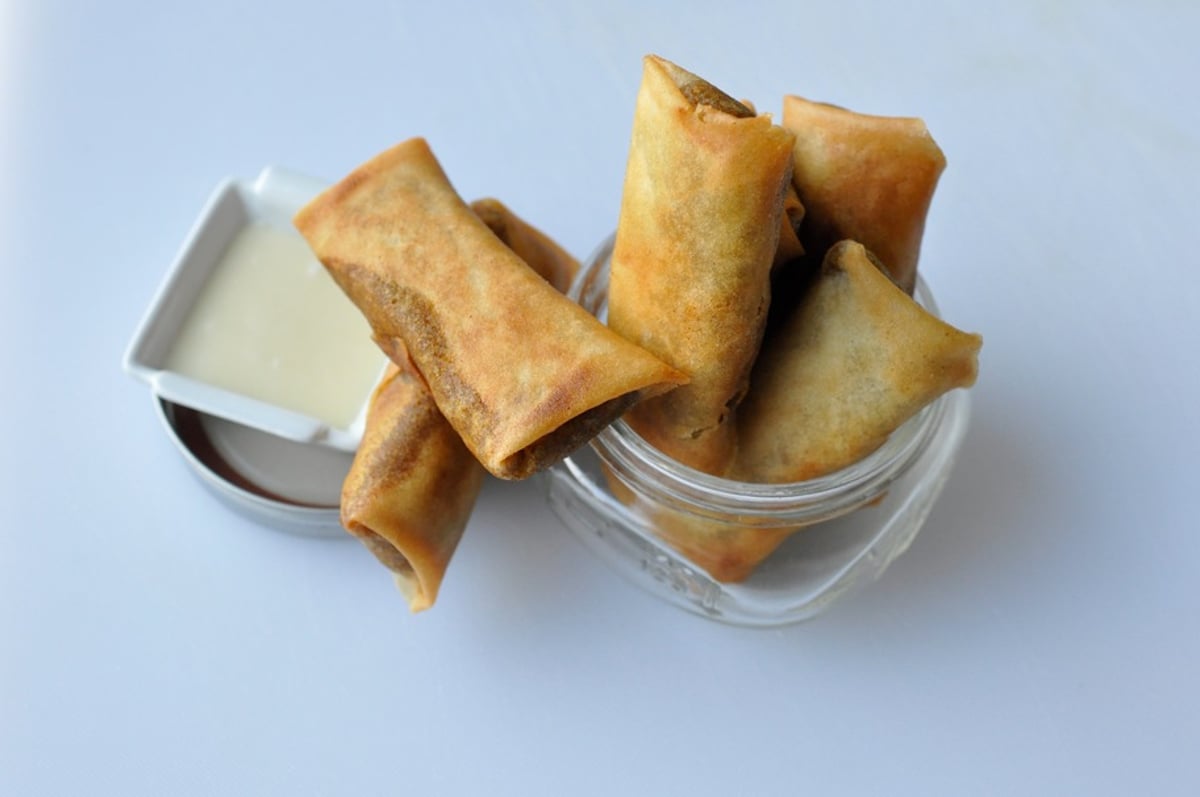Make These Pumpkin Pie Spring Rolls This Fall