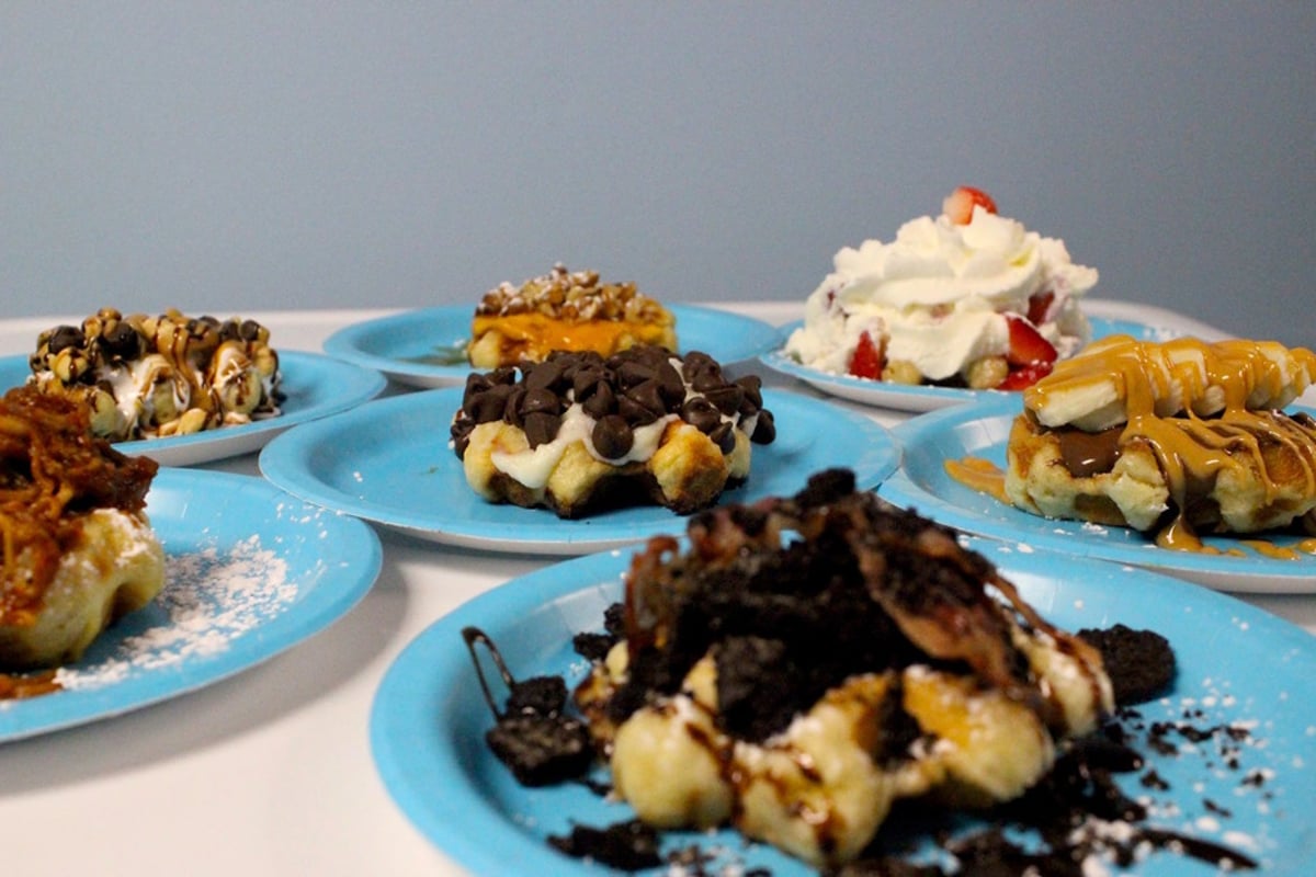 7 Best Waffle Topping Combinations at The Perfect Blend