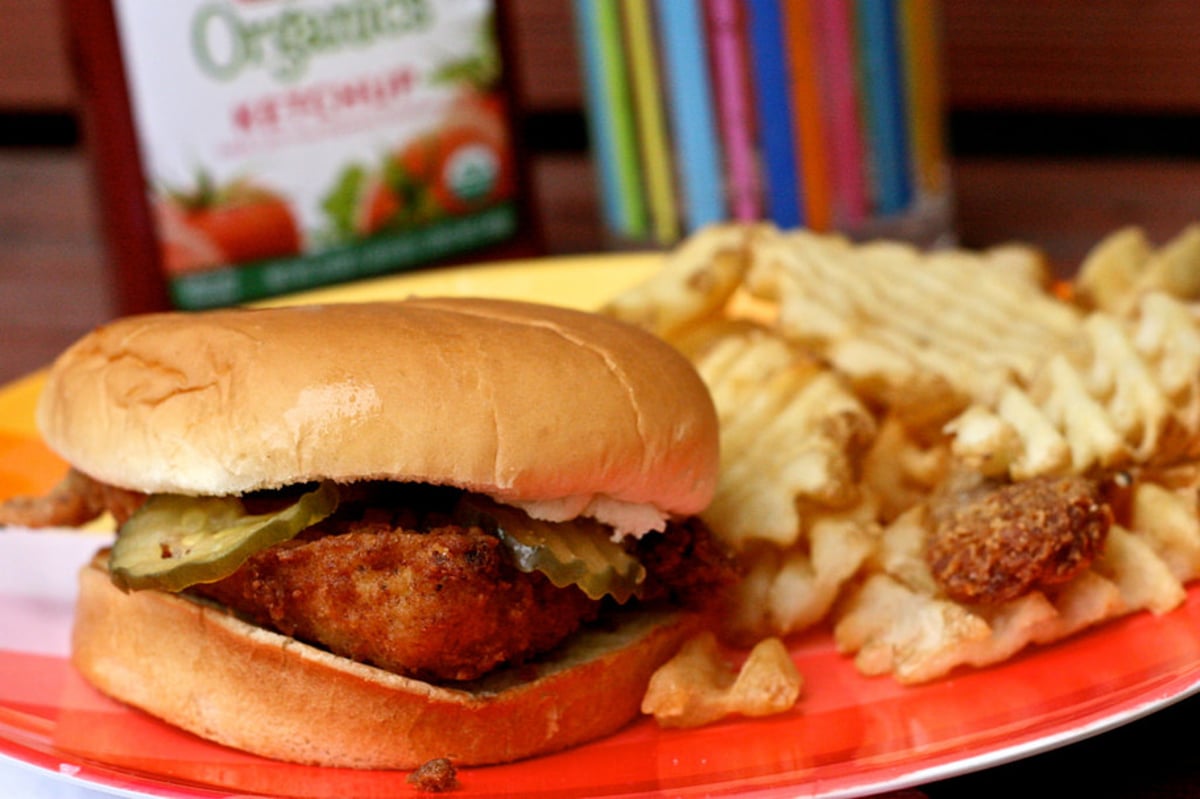 4 Totally Embarrassing Food Stories about Celebrities