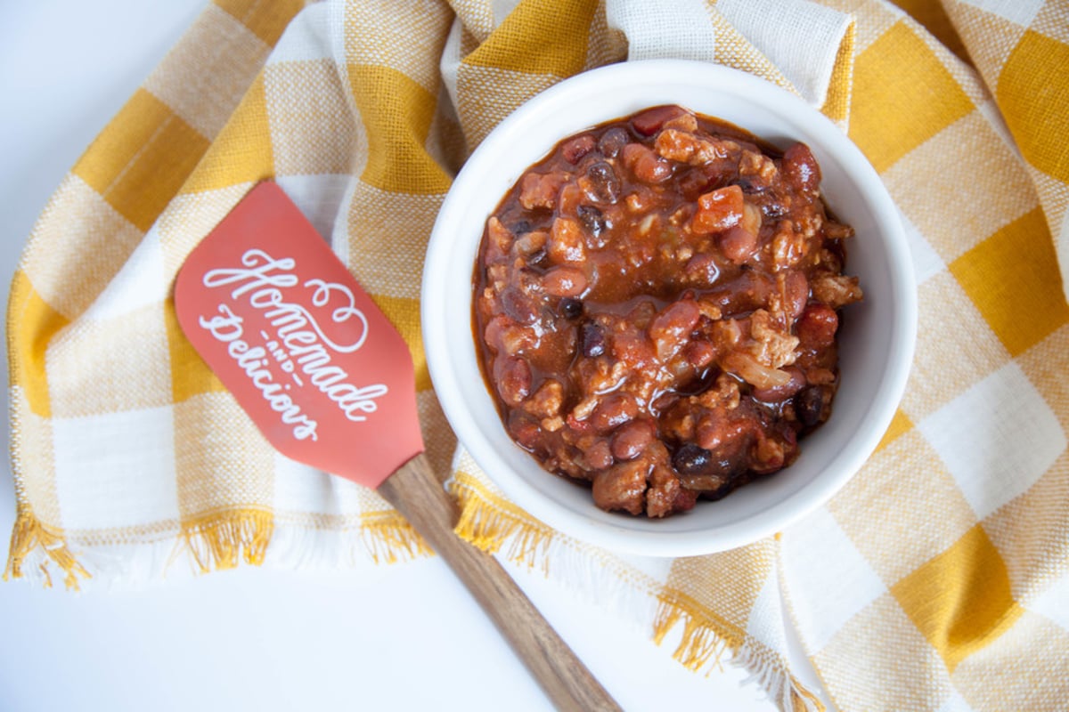 Why Do Beans Make You Fart? The Science Behind Why This Happens