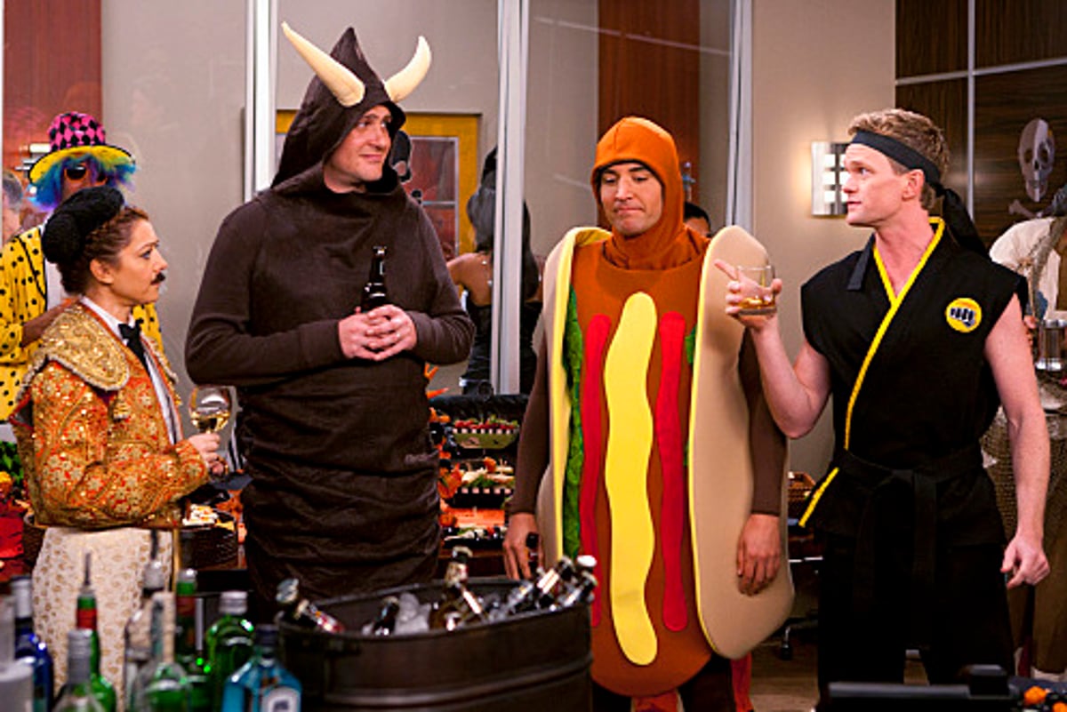 Which HIMYM Character You Are Based on Your Favorite Halloween Candy