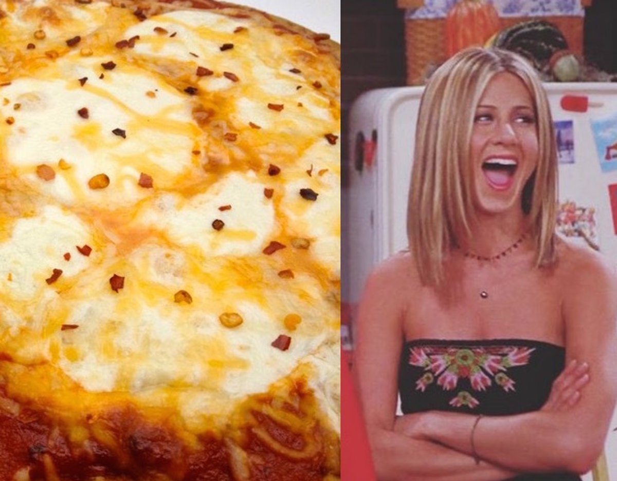 Which Friends Character You Are Based on Your Favorite Pizza