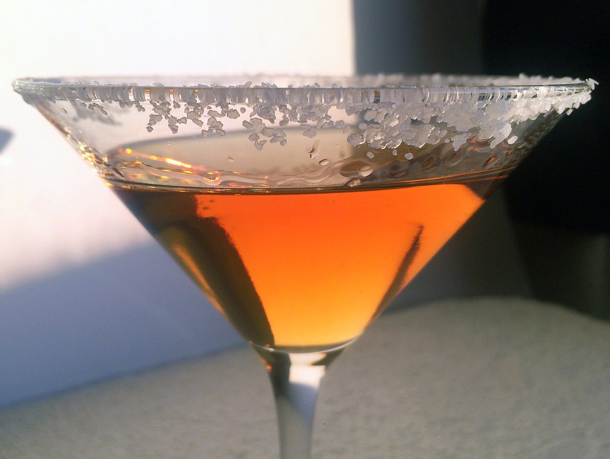 10 Types of Mixed Drinks to Know Before You Order at the Bar