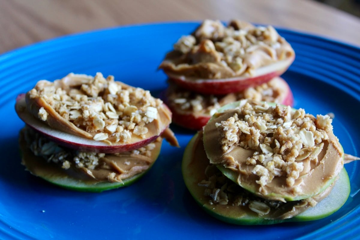 3 Dorm-Friendly Snacks That Are Healthy and Easy to Make