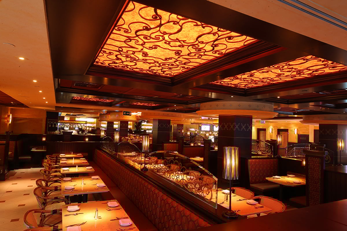 The Real Reason The Cheesecake Factory Keeps the Lighting so Dim