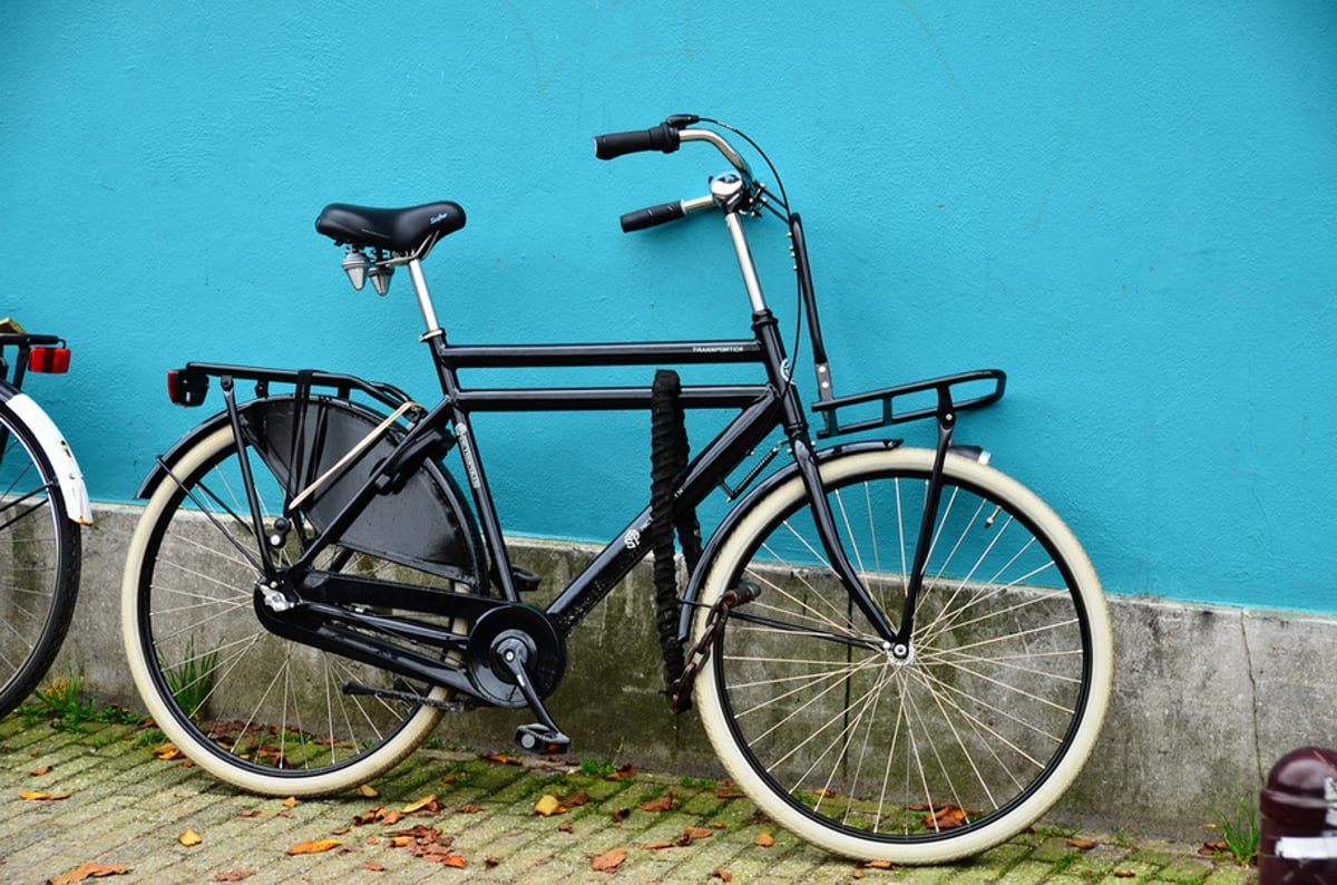 Use a Bike Powered Blender to Make Your Own Smoothie at Moberi