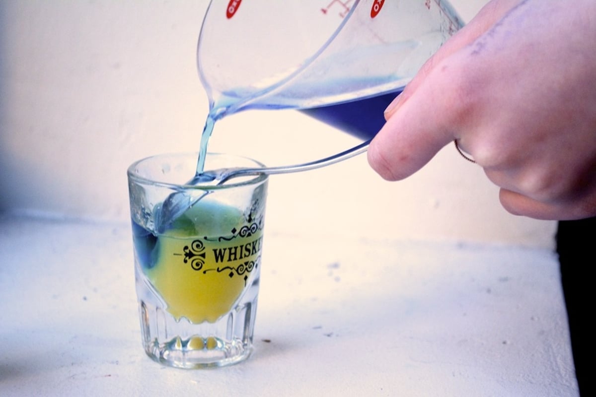 5 Ways to Drink Yourself to Victory This Super Bowl