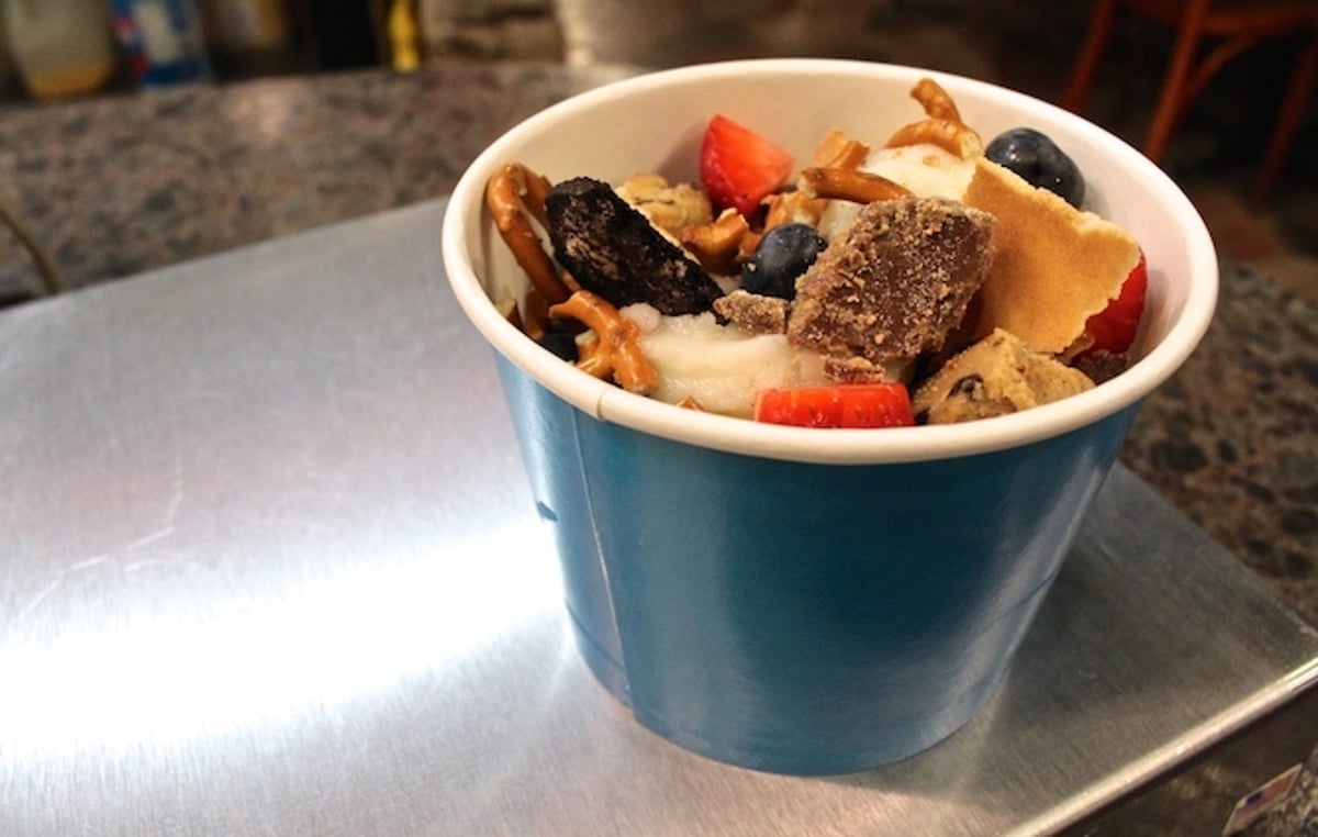 How to Build Your Own Froyo Flavor Only Using Toppings