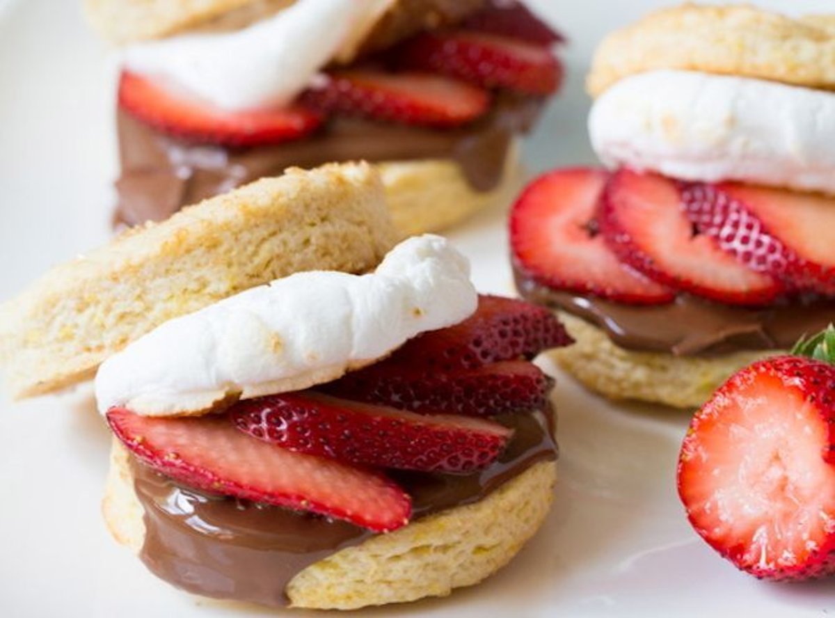 9 Creative S’mores Ideas to Get You Pumped for Campfire Season