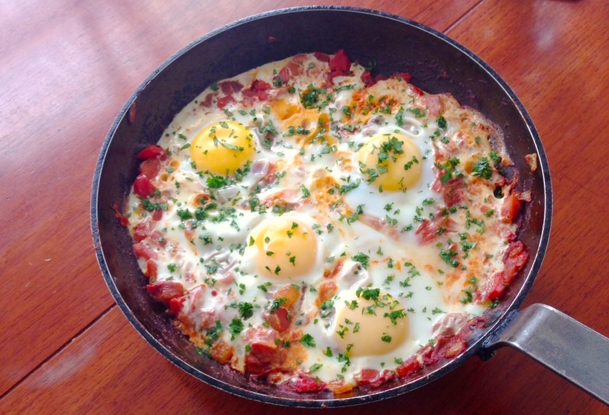 How to Make Classic Shakshuka in 35 Minutes