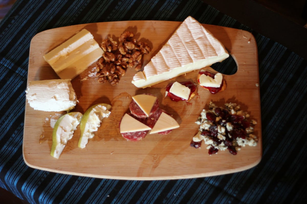 5 Classy Cheese Pairings That’ll Convince Your Friends You’re Fancy AF