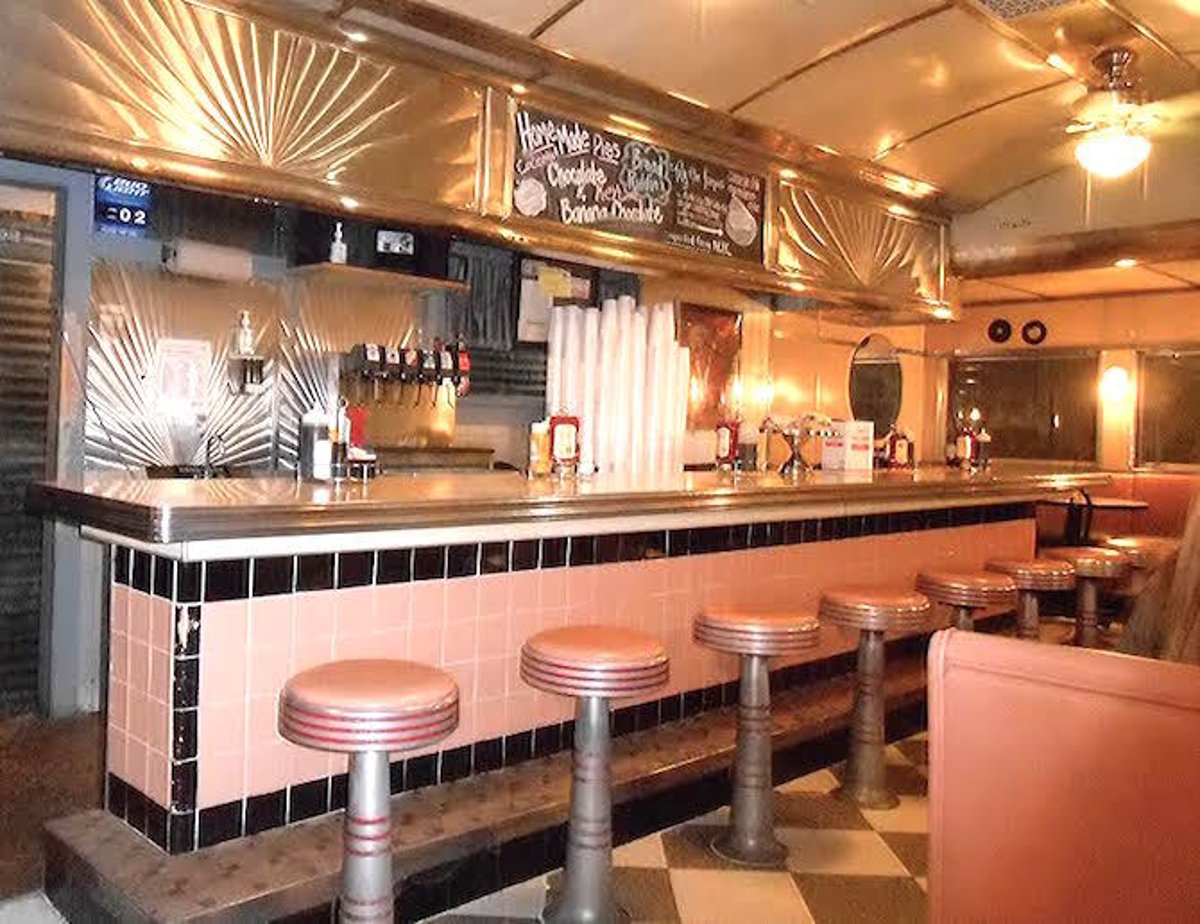 The Diner Where Aggies Go for the Best Pies and Burgers in College Station