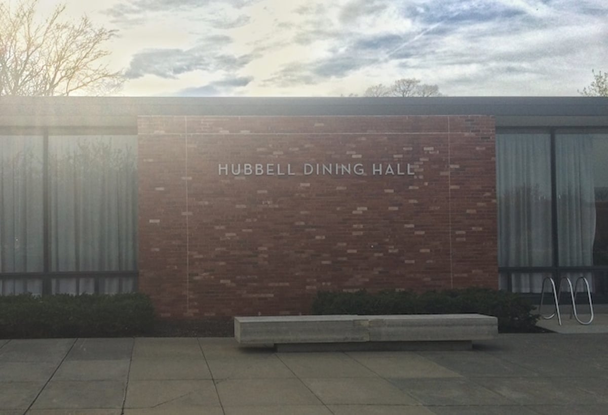 The 5 Unspoken Rules of Hubbell Dining Hall