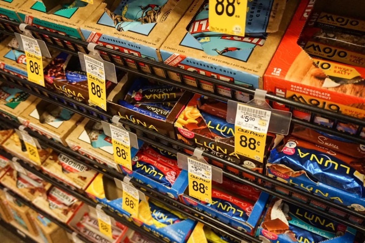 4 Helpful Hints to Deciphering Nutrition Facts Labels