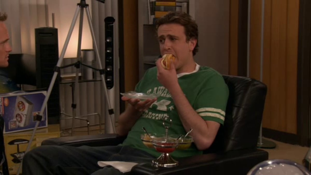7 Phases of Trying to Eat Healthy as Told by HIMYM