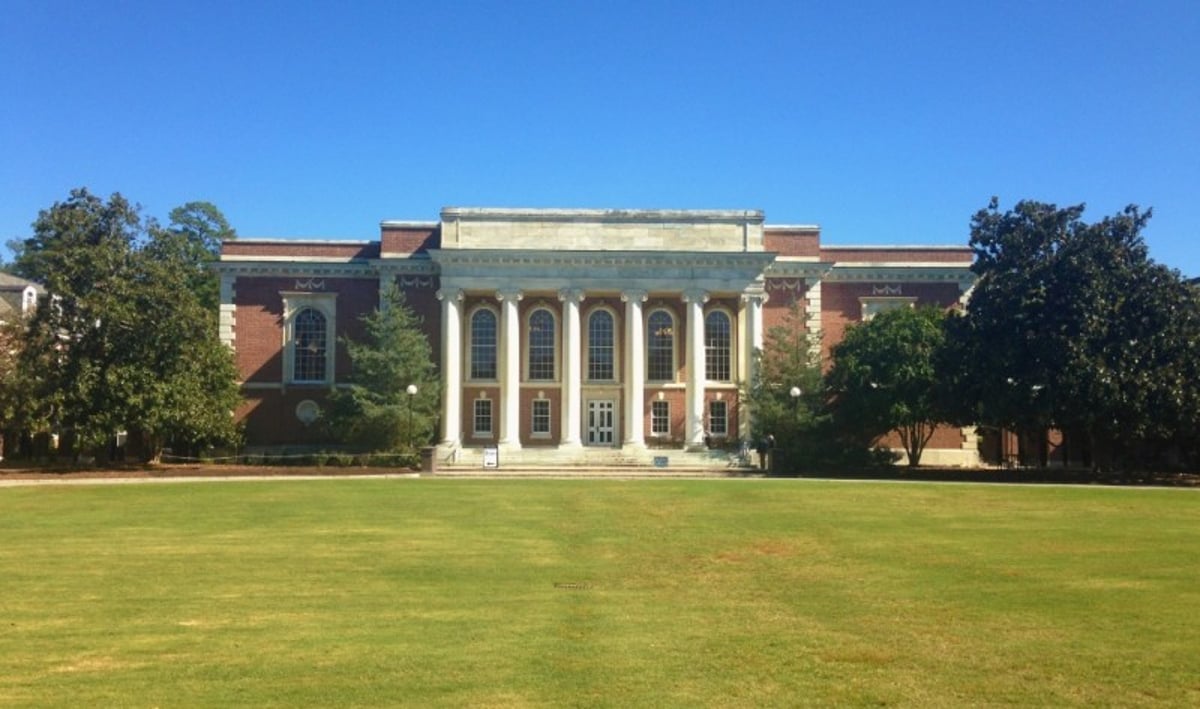 6 Fool-Proof Ways to Smuggle Food Out of Marketplace