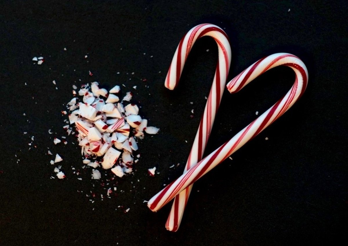 8 Fun Facts About Candy Canes You Never Knew
