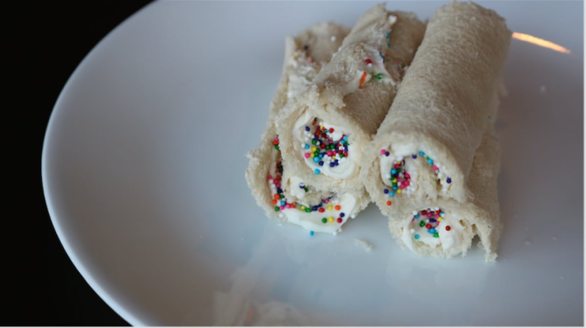 5-Minute Fairy Bread Roll-Ups