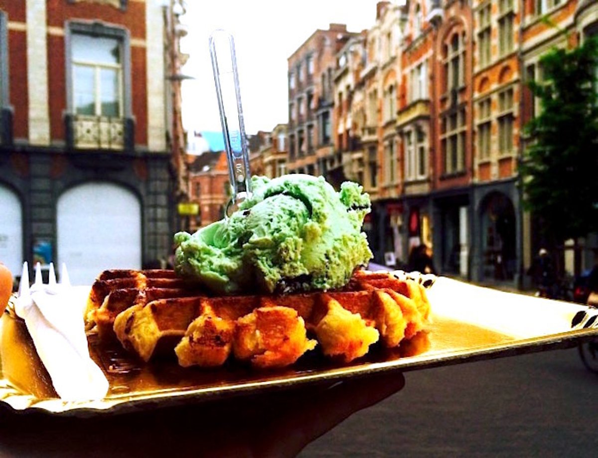 33 Food Experiences That You Need to Add to Your Bucket List