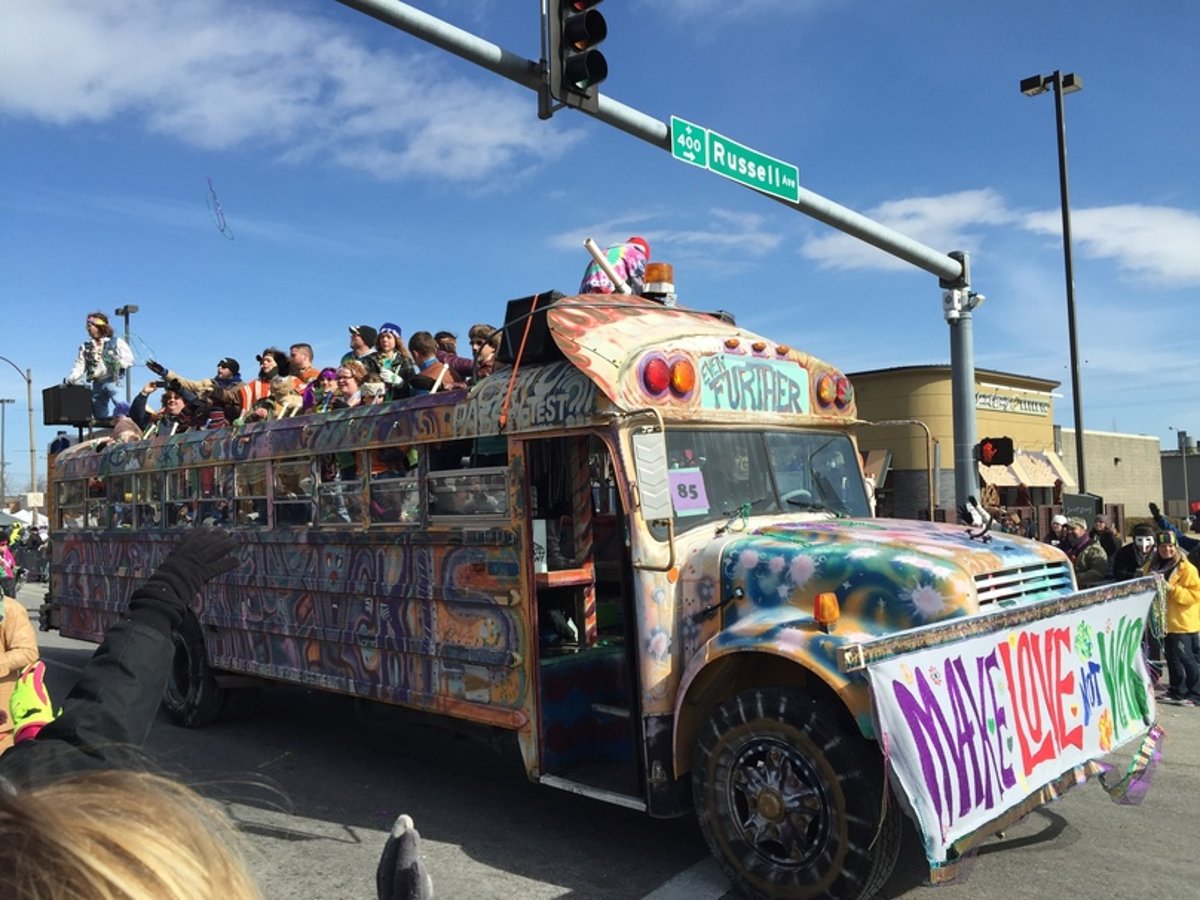 How to Survive Mardi Gras 101