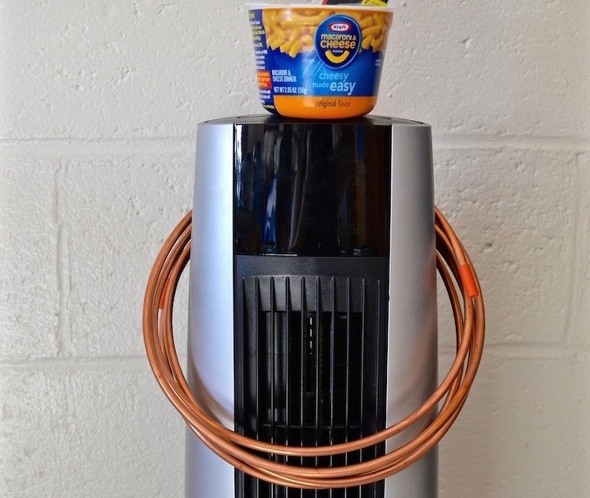 How to Turn Your Easy Mac Container Into an Air Conditioner