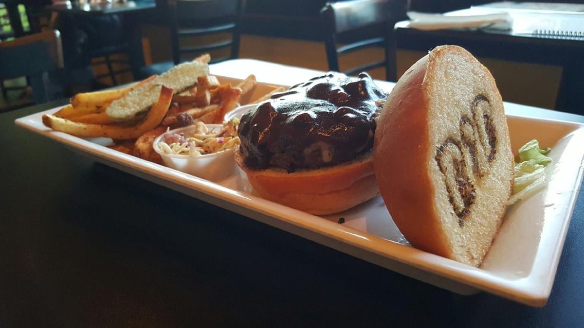 5 Reasons Why You Should Make B2B Your Official Burger Joint