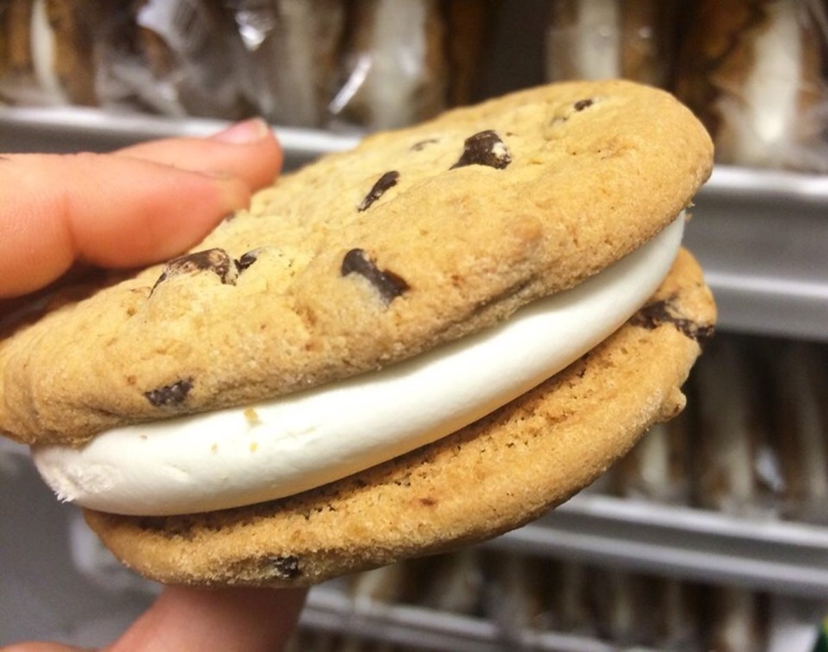 Here’s What You Need to Know About Colgate’s Beloved Chipwich