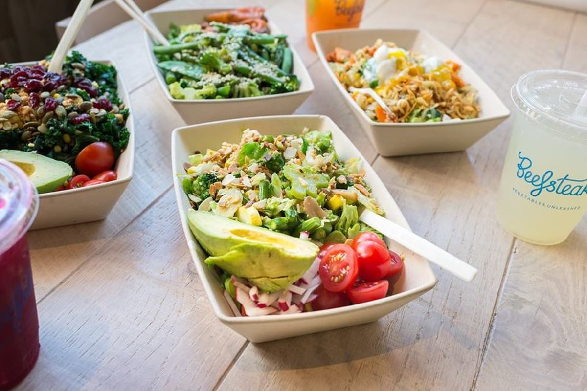 27 Must-Visit Restaurants on the Red Line DC Metro