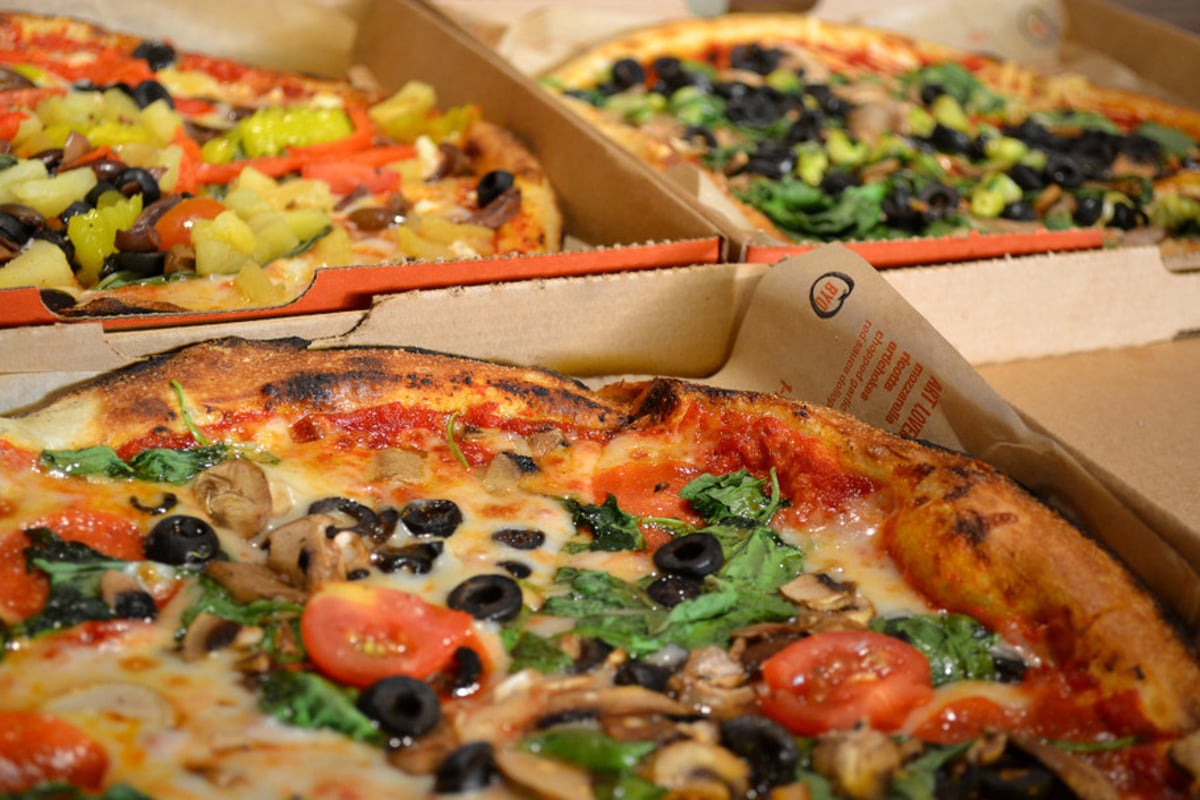 The 5 Types of Food You Encounter on the CTA