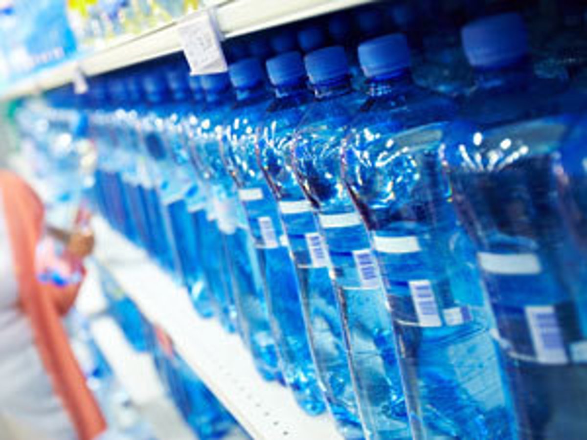 Here’s What You Need to Know About Refilling Your Plastic Water Bottle