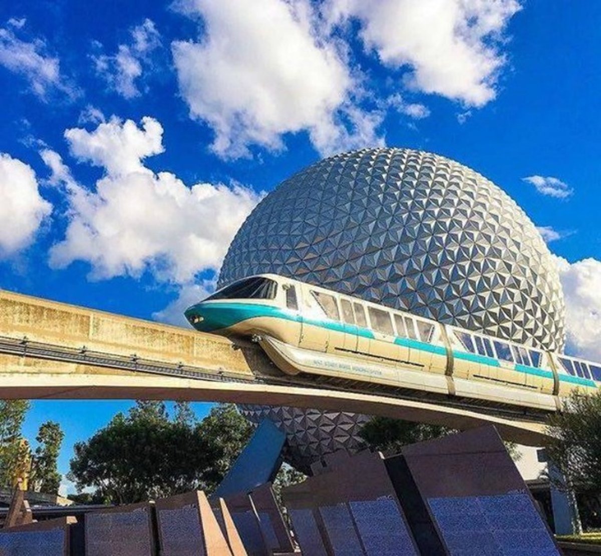 The Best Routes to Walk in Disney World If You Want a Workout