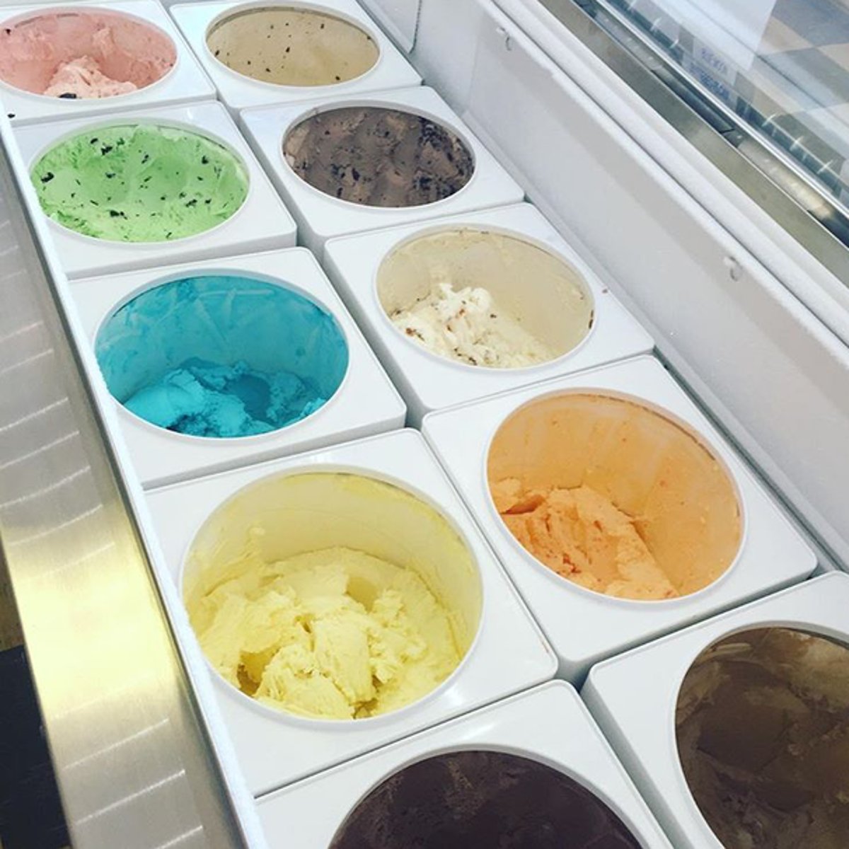 7 Reasons Why You’ll Go Crazy for Ray’s Ice Cream Co. This Summer