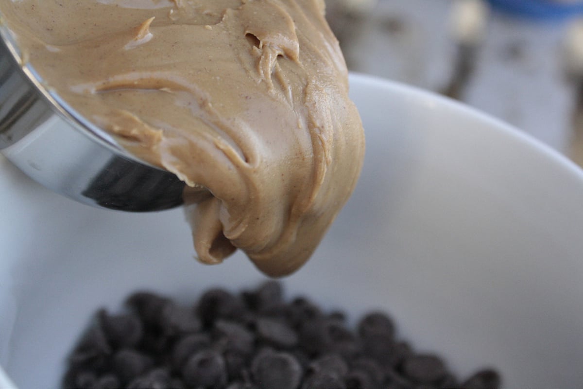 15 Peanut Butter and Chocolate Recipes You Can Make in Less than 15 Minutes