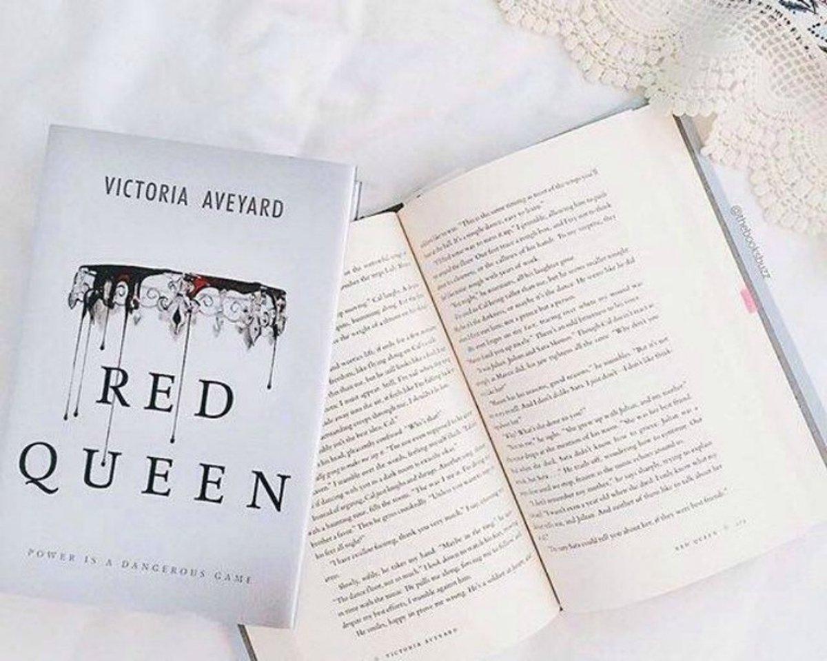 What Book You Should Read This Summer, Based on Your Favorite Cocktail