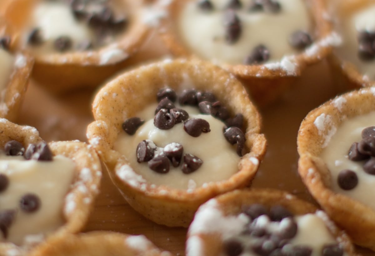 These Mini Cannoli Cups Will Transport You to Italy