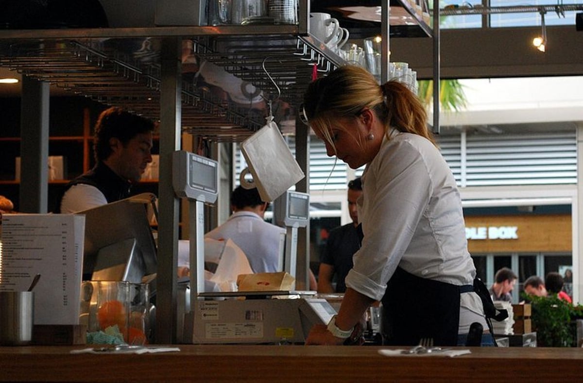 The 5 Labor Laws You Need to Know Before Waiting Tables