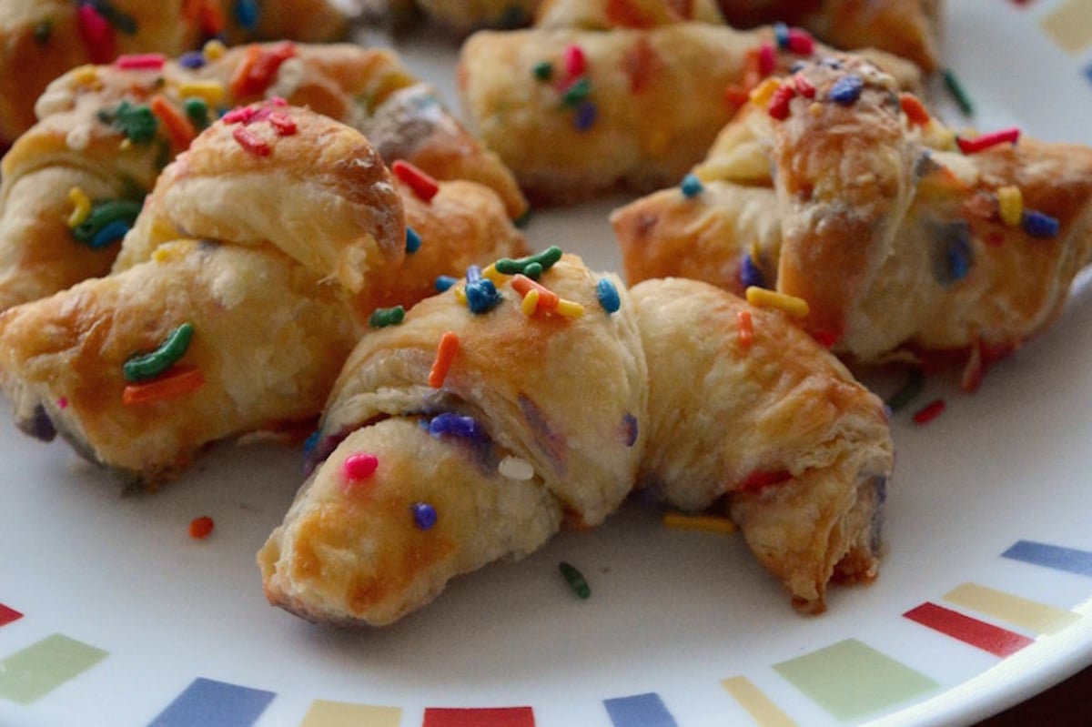 How to Make Your Own 4-Ingredient Birthday Cake Croissants