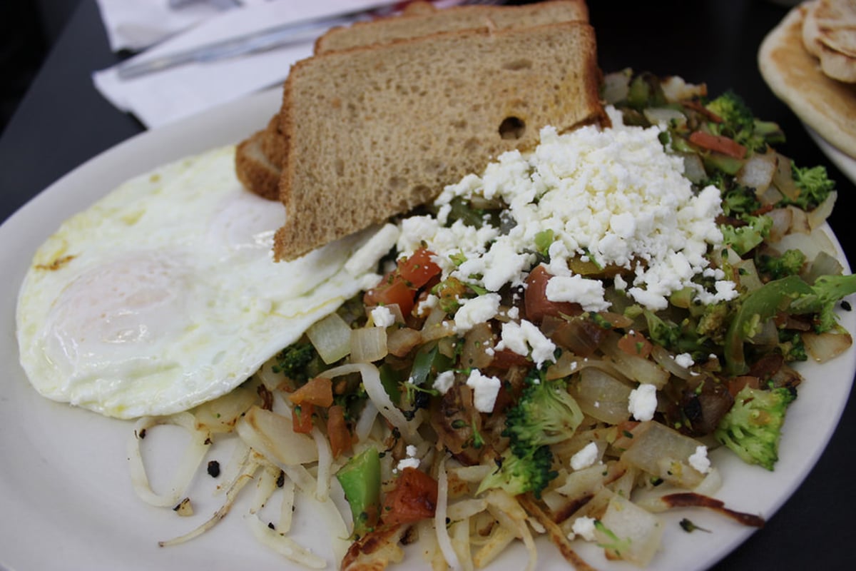 24-Hour Food Options Near the University of Michigan