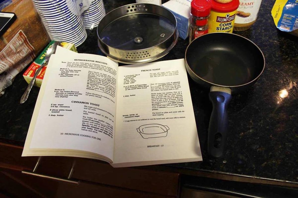 I Made a Day's Worth of Meals From "Microwave Cooking for One"