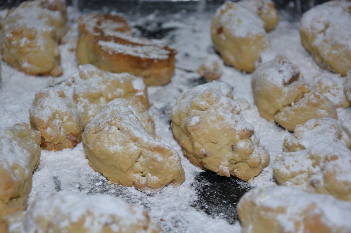 This is the Easiest Powdered Sugar Cookie Recipe You've Ever Tried