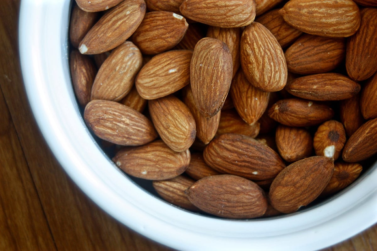 Everything You Need to Know About Almond Milk